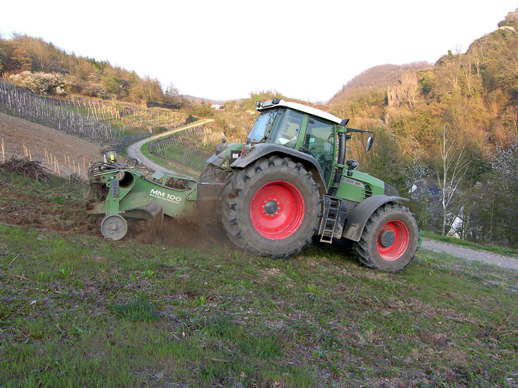 Bodenmelioration bis 90 cm mit und ohne Tiefendüngung - SchuKa
